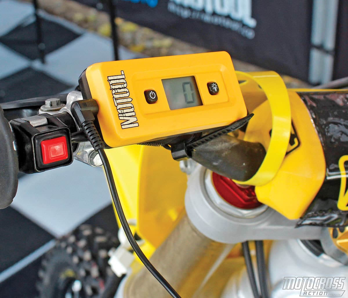 MXA TEAM TESTED: SLACKER V2 DIGITAL SAG SCALE - Motocross Action Magazine