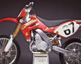 CLASSIC MOTOCROSS IRON: 1971 MONARK 125MX - Motocross Action Magazine