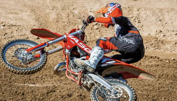 Yamaha tests - Motocross Action Magazine